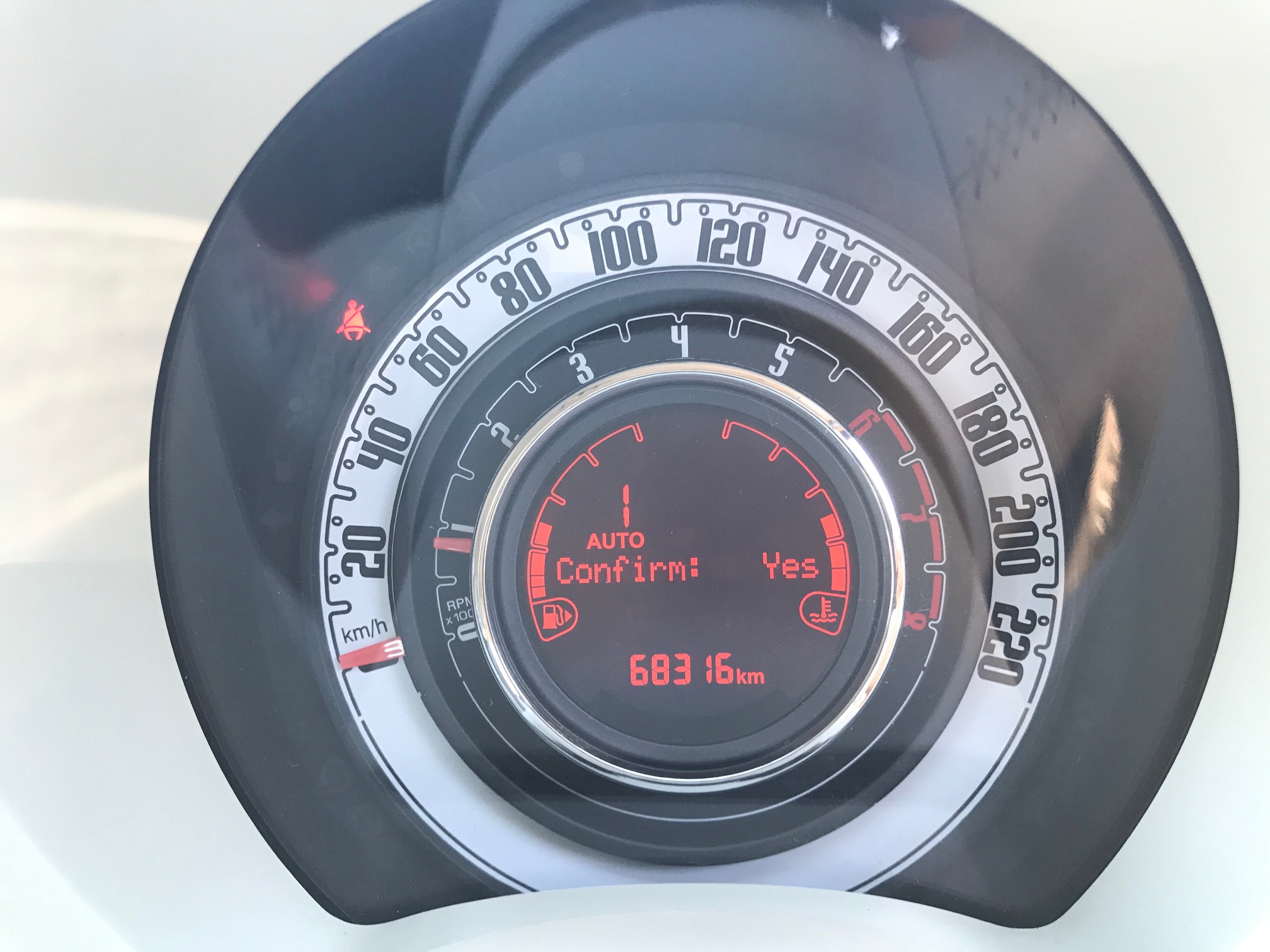 FIAT フィアット500（チンクエチェント）空気圧リセット | ヨーロッパ車専門店 ネクストセカンドステージ 千葉県柏市